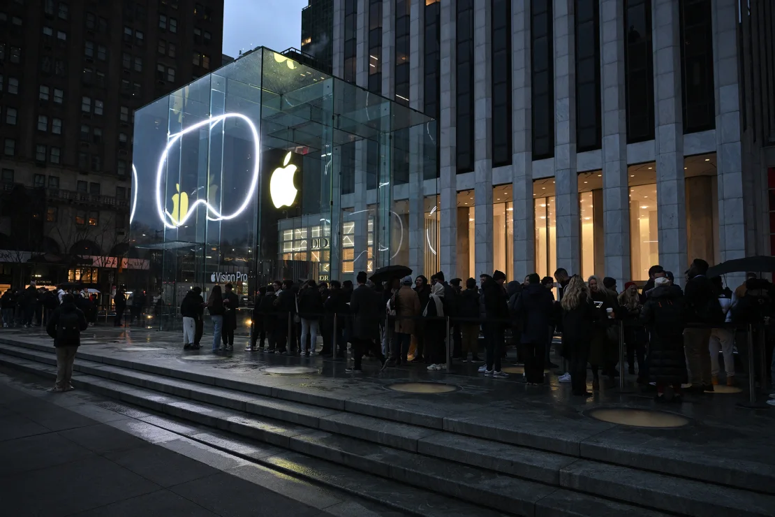 وصلت نظارة الواقع المعزز Vision Pro من Apple - مجتمع بيديانا